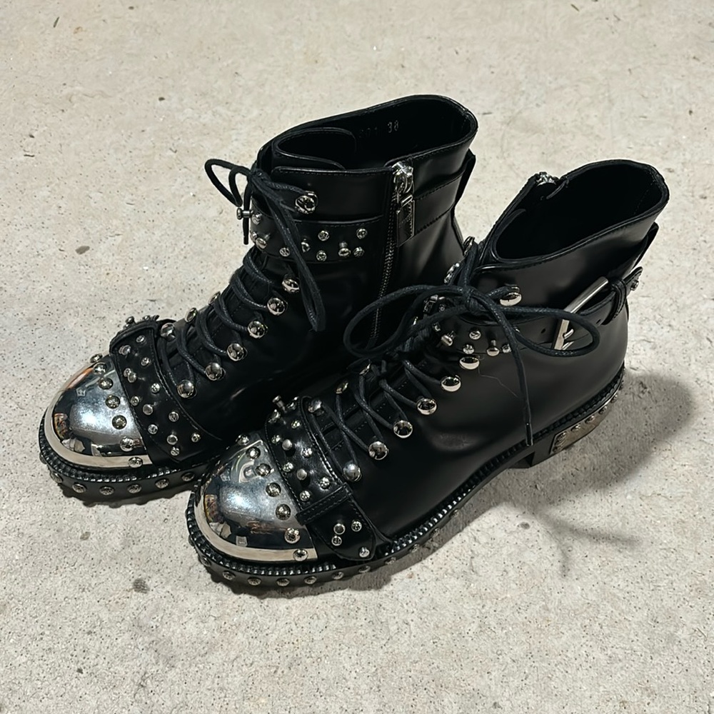 Alexander Mcqueen Hobnail Boot - Gem